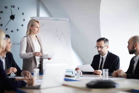 “O que é CEO?”: descubra o que é C-Level e qual o significado das siglas